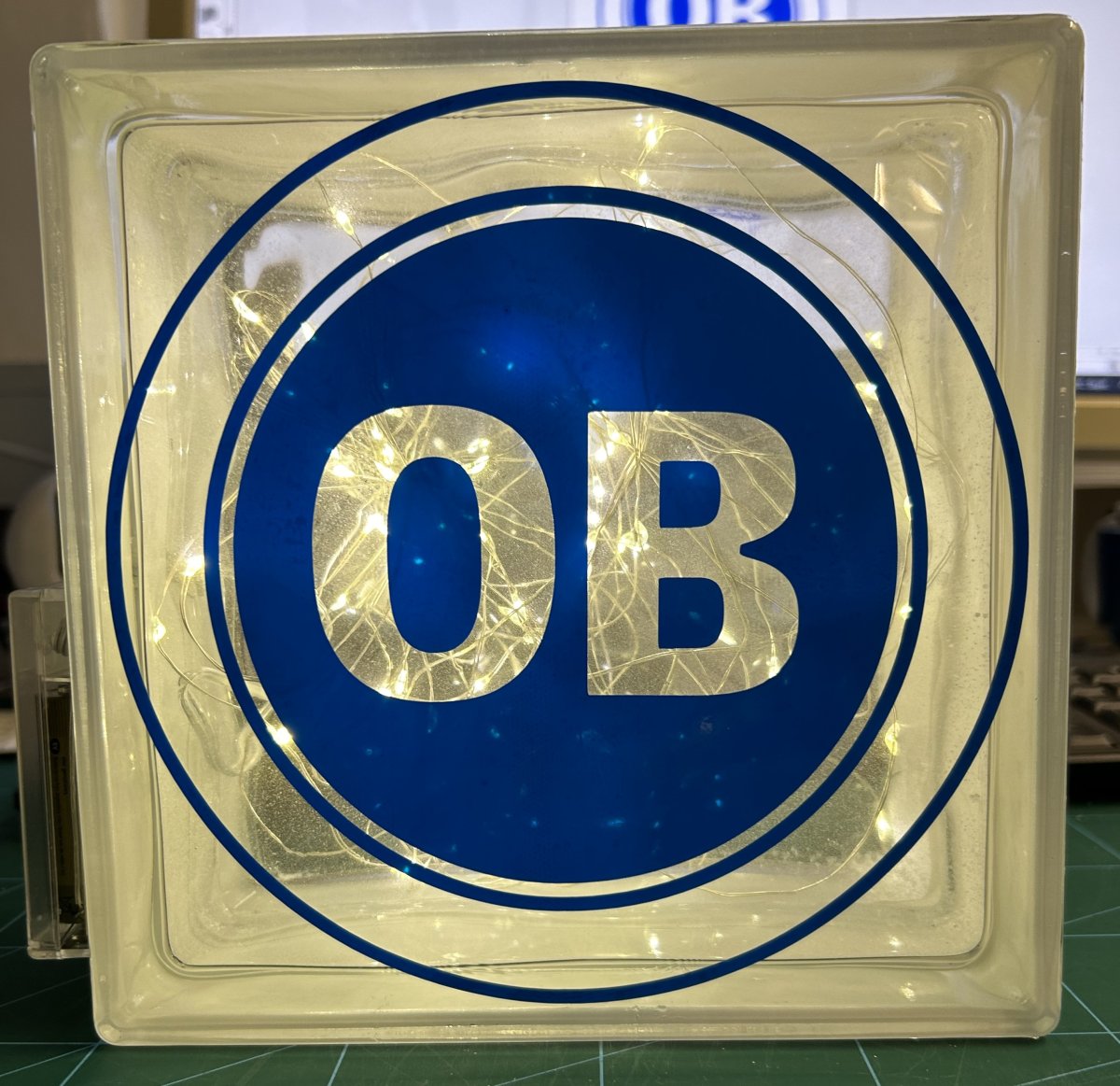 Glassten m/lyskæde og OB Logo - Glassten - Thor-Kristensen